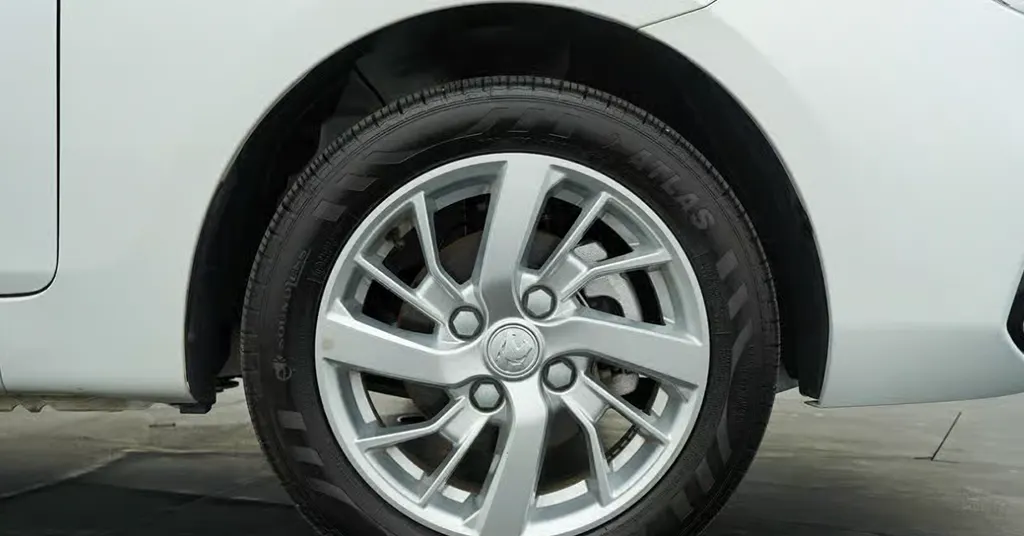 Saiz Tayar Kereta Saga VVT Standard & Tekanan Angin
