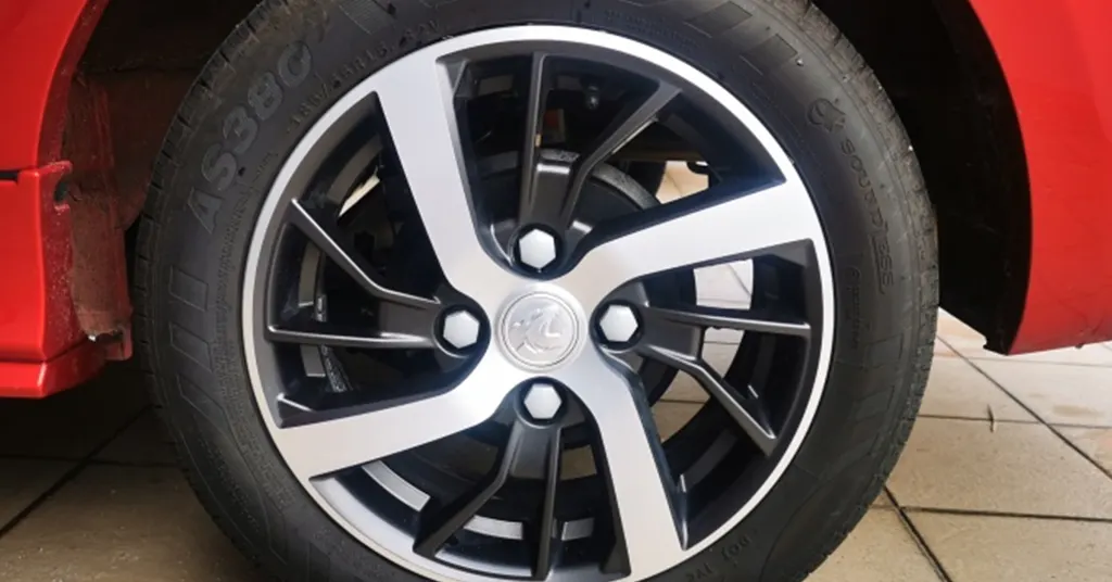 Saiz Tayar Kereta Saga VVT Standard & Tekanan Angin